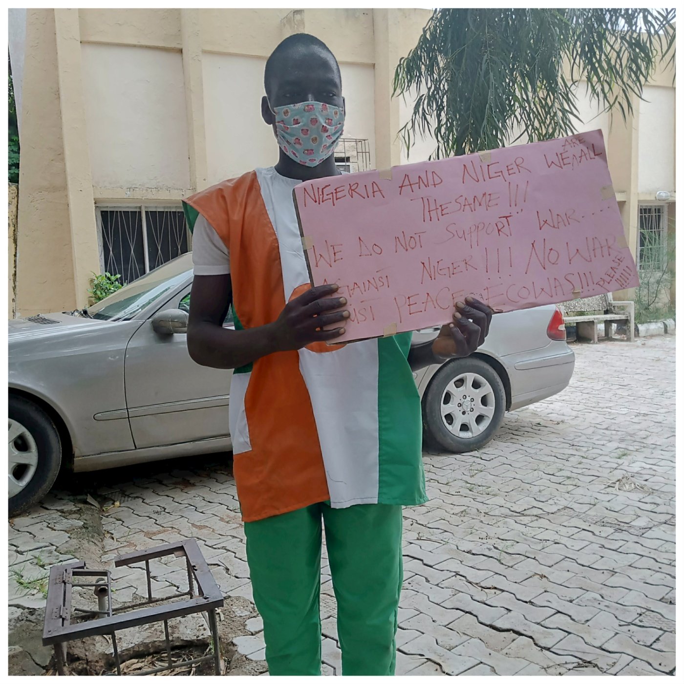 Kano Man Protests Against President Tinubu's Plan to Invade Niger ...