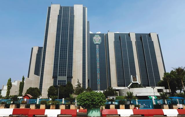 CBN Unfreezes Bank Accounts Of 440 Persons And Companies