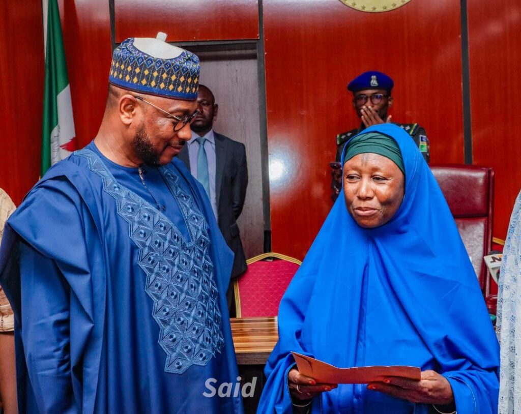 Gov Lawal Honours Pilgrim Who Returned Lost $80,000 In Saudi Arabia (Photo)