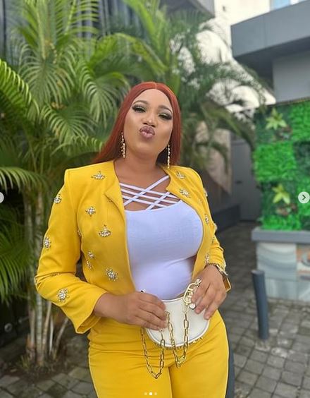 Actress Queeneth Hilbert Shades Her Colleague Who Undergo Brazilian ...